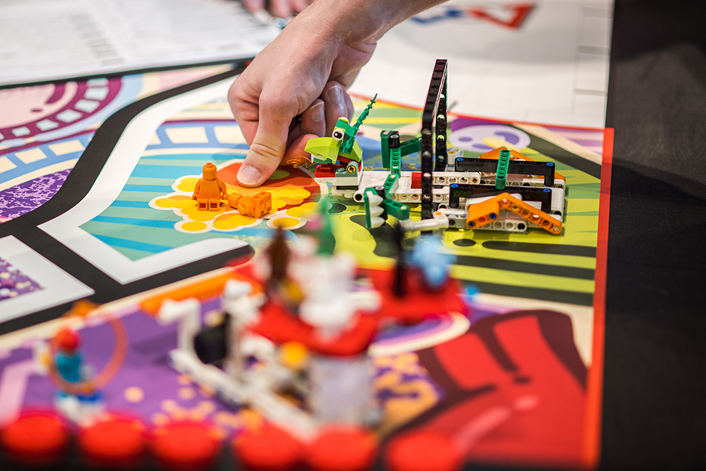Comment créer un jeu de société ? Guide complet 2025