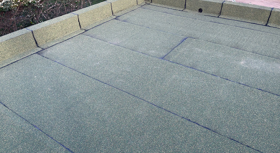 Travaux d'étanchéité dans les terrasses accessibles à Sotta