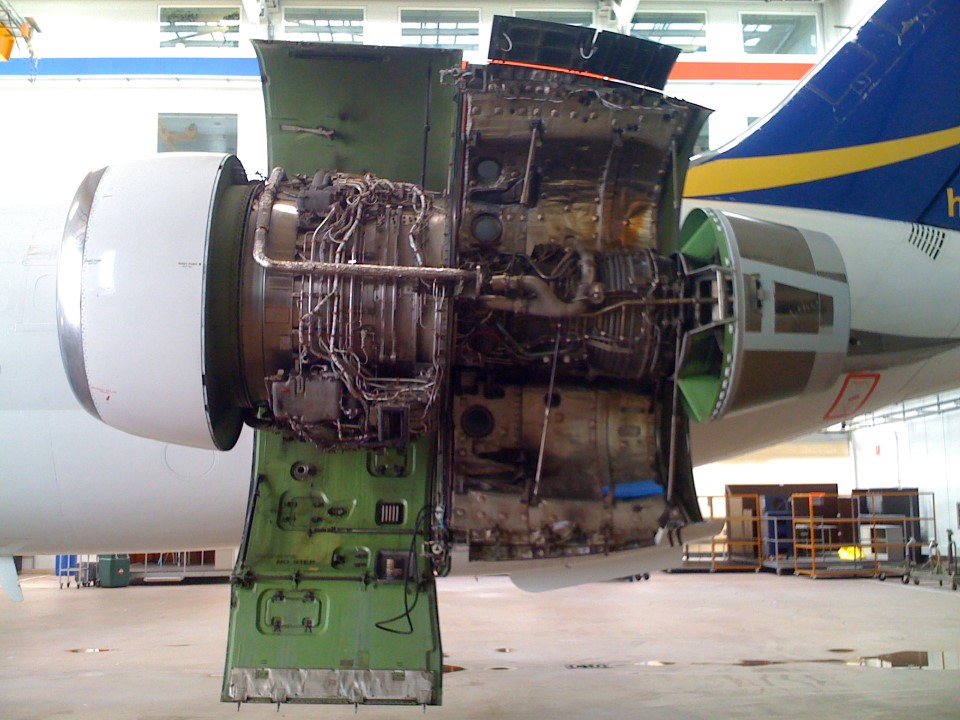 Technicien de maintenance aéronautique à Coëx